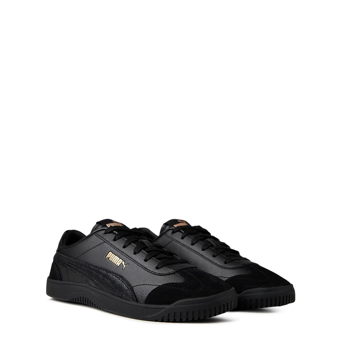 Black low top pumas store